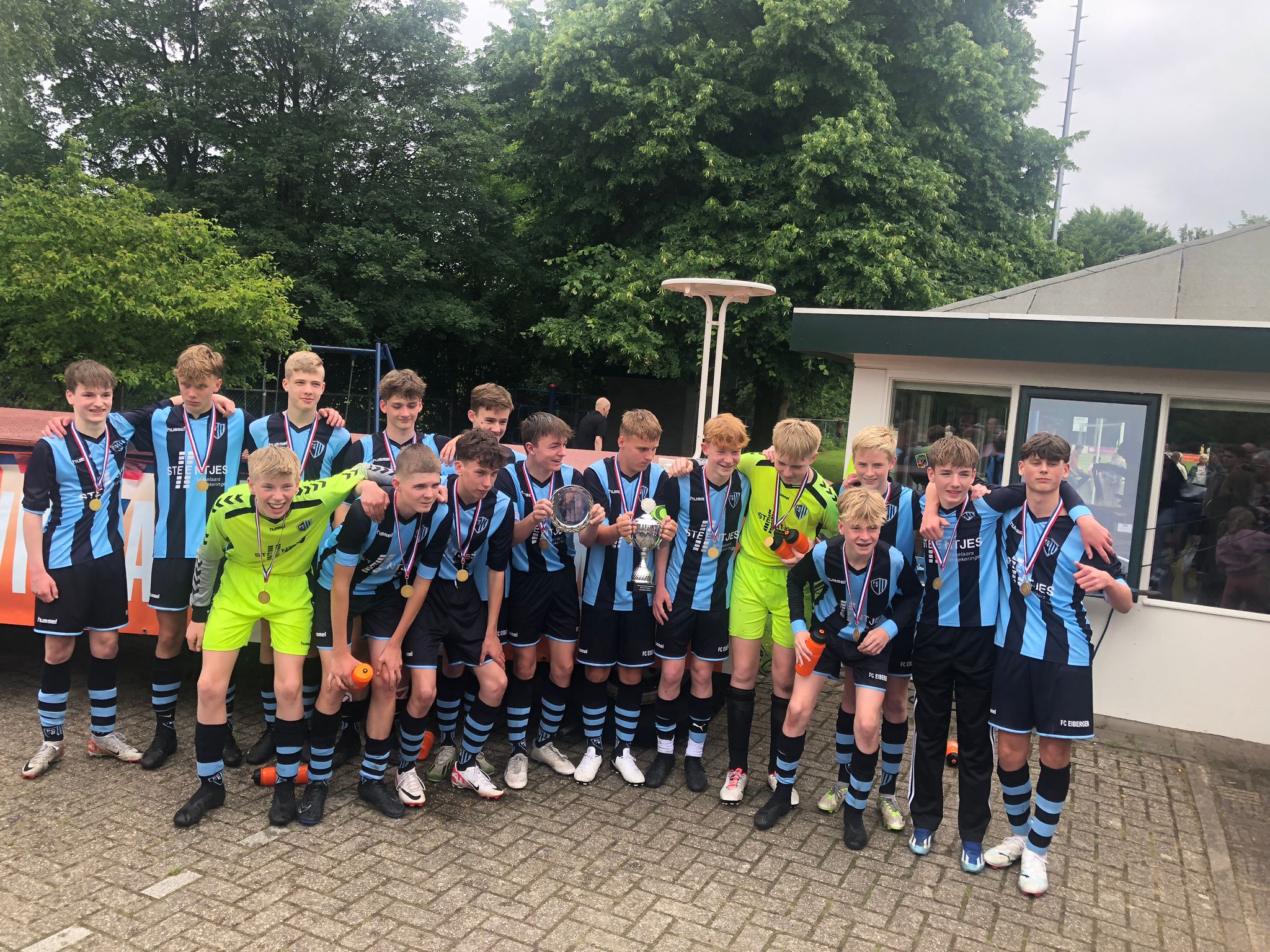 JO15-2 wint bekerfinale en daarmee de dubbel! | FC Eibergen